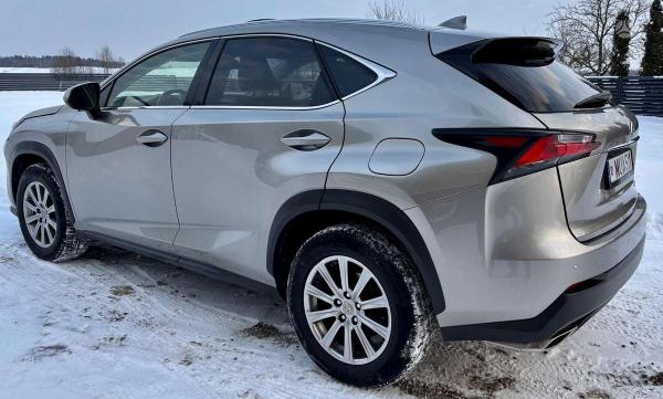 Dzeltens Lexus NX 200t 2015 Trakai, ar dzinēja tilpumu 2.00 L un nobraukumu 154 tūkst. km par 17500 €, foto 3 vietnē AUTOMOTO.COM.LV