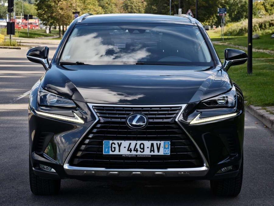 Черный Лексус NX 300 2019 в Вильнюс, объемом двигателя 2.50 л и пробегом 184 тыс. км за 23500 €, фото 3 на AUTOMOTO.COM.LV