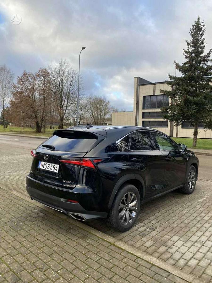 Melns Lexus NX 300 2020 Tauragė, ar dzinēja tilpumu 2.00 L un nobraukumu 114 tūkst. km par 24000 €, foto 8 vietnē AUTOMOTO.COM.LV