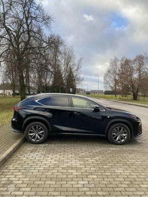 Melns Lexus NX 300 2020 Tauragė, ar dzinēja tilpumu 2.00 L un nobraukumu 114 tūkst. km par 24000 €, foto 9 vietnē AUTOMOTO.COM.LV