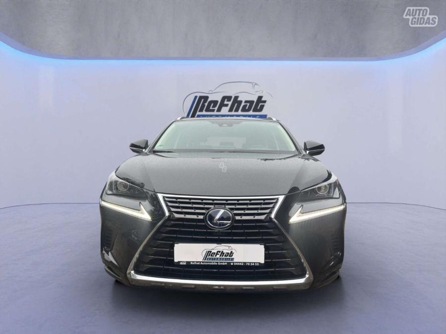 Black Lexus NX 300 2020 in Kaunas, with an engine capacity of 2.50 L and mileage of 62 thousand km for 30949 €, photo 4 on AUTOMOTO.COM.LV