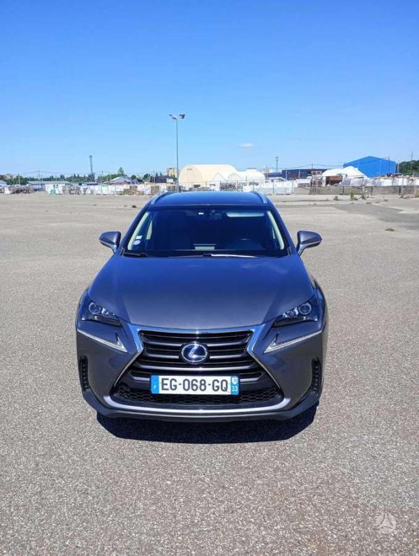 Grey Lexus NX 300 2016 in Kaunas, with an engine capacity of 2.50 L and mileage of 212 thousand km for 15400 €, photo 2 on AUTOMOTO.COM.LV