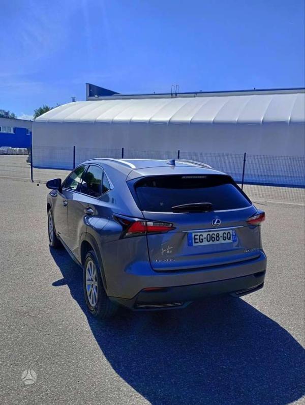 Grey Lexus NX 300 2016 in Kaunas, with an engine capacity of 2.50 L and mileage of 212 thousand km for 15400 €, photo 8 on AUTOMOTO.COM.LV