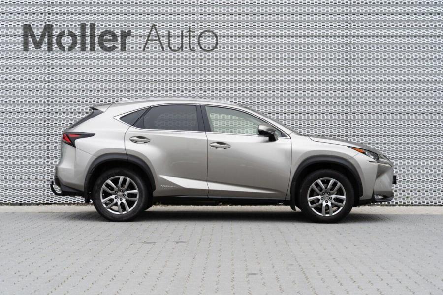 Beige Lexus NX 300h 2017 in Marupe, with an engine capacity of 2.50 L and mileage of 122 thousand km for 21350 €, photo 6 on AUTOMOTO.COM.LV