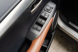 Beige Lexus NX 300h 2017 in Marupe, with an engine capacity of 2.50 L and mileage of 122 thousand km for 21350 €, photo 8 on AUTOMOTO.COM.LV