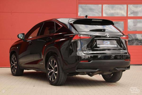 Black Lexus NX 300h 2014 in Marijampole, with an engine capacity of 2.50 L and mileage of 295 thousand km for 18450 €, photo 9 on AUTOMOTO.COM.LV