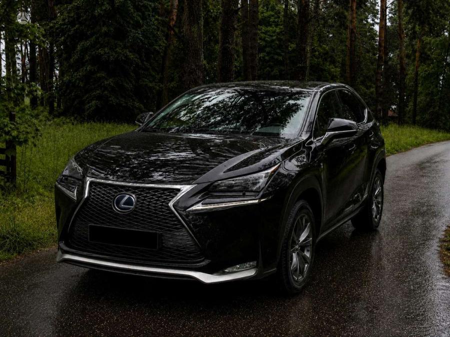 Melns Lexus NX 300h 2014 Viļņa, ar dzinēja tilpumu 2.49 L un nobraukumu 277 tūkst. km par 19500 €, foto 3 vietnē AUTOMOTO.COM.LV