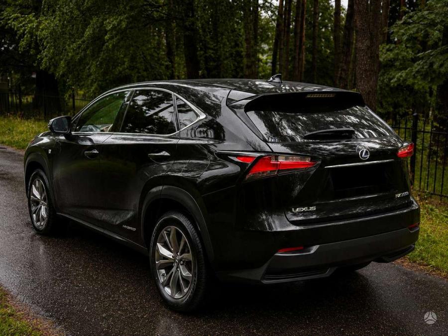 Melns Lexus NX 300h 2014 Viļņa, ar dzinēja tilpumu 2.49 L un nobraukumu 277 tūkst. km par 19500 €, foto 12 vietnē AUTOMOTO.COM.LV