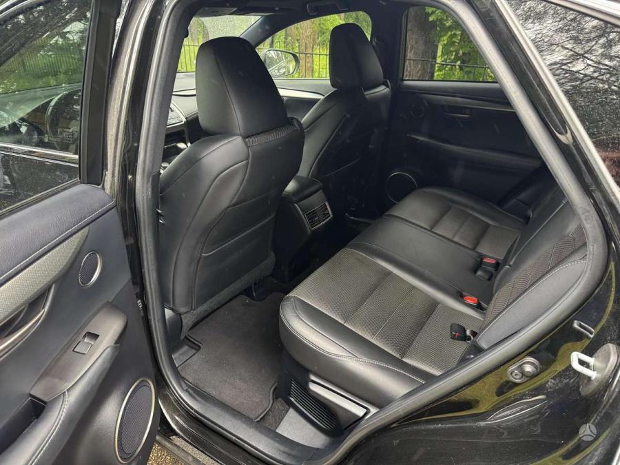 Melns Lexus NX 300h 2014 Viļņa, ar dzinēja tilpumu 2.49 L un nobraukumu 277 tūkst. km par 19500 €, foto 14 vietnē AUTOMOTO.COM.LV