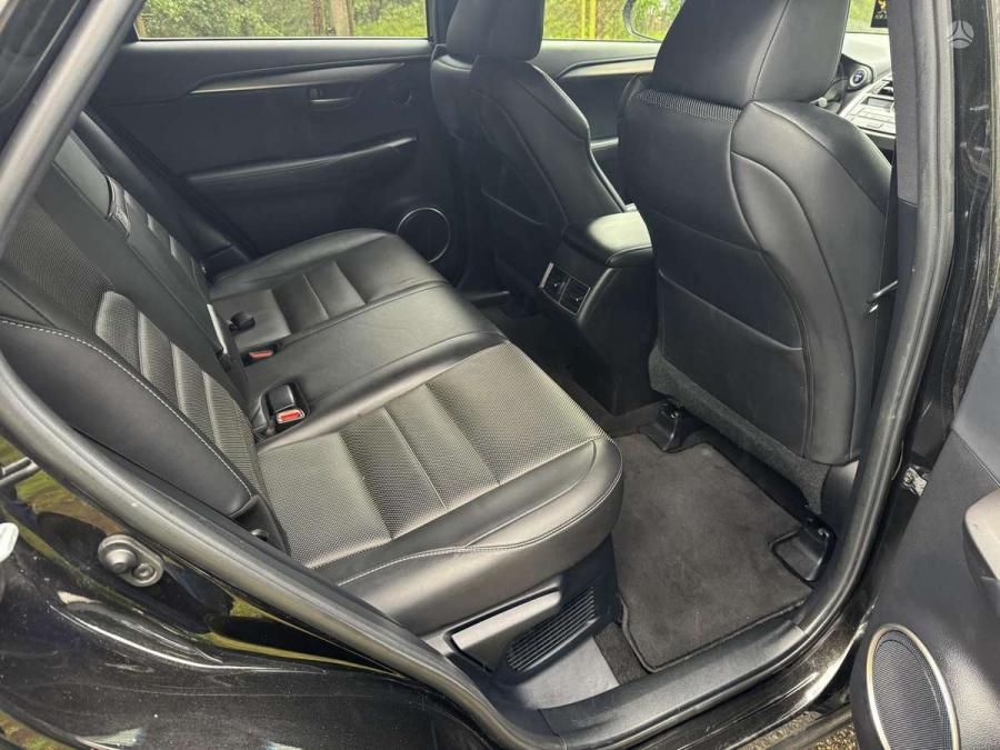 Melns Lexus NX 300h 2014 Viļņa, ar dzinēja tilpumu 2.49 L un nobraukumu 277 tūkst. km par 19500 €, foto 15 vietnē AUTOMOTO.COM.LV