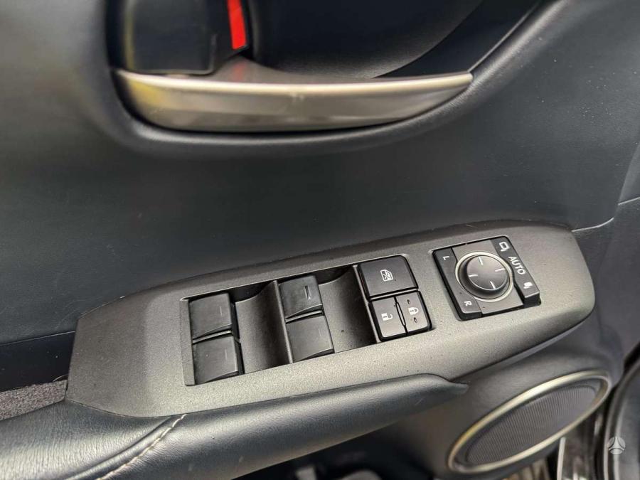 Melns Lexus NX 300h 2014 Viļņa, ar dzinēja tilpumu 2.49 L un nobraukumu 277 tūkst. km par 19500 €, foto 20 vietnē AUTOMOTO.COM.LV
