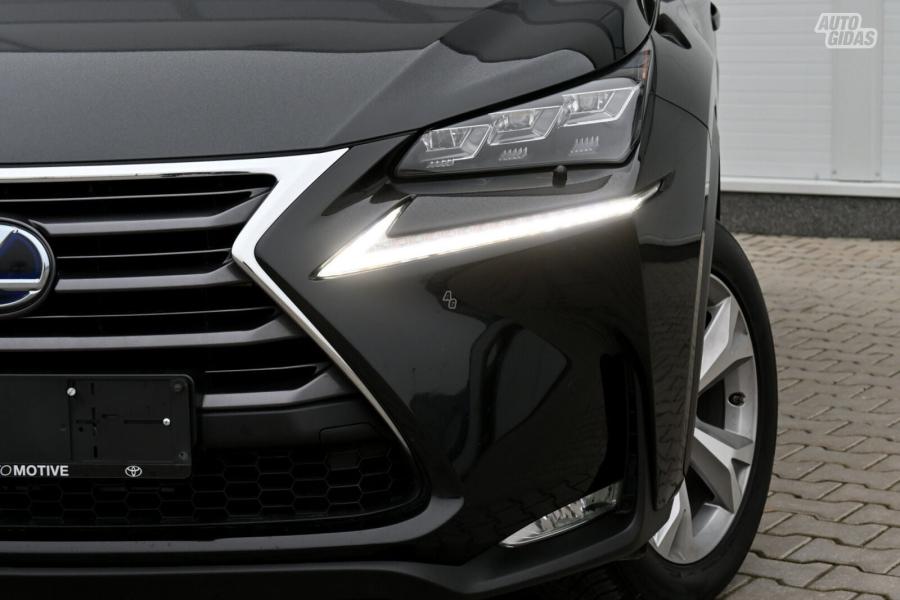 Black Lexus NX 300h 2015 in Kretinga, with an engine capacity of 2.50 L and mileage of 196 thousand km for 19499 €, photo 5 on AUTOMOTO.COM.LV