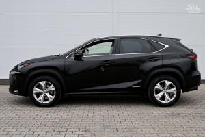 Black Lexus NX 300h 2015 in Kretinga, with an engine capacity of 2.50 L and mileage of 196 thousand km for 19499 €, photo 29 on AUTOMOTO.COM.LV