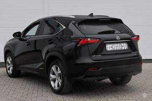 Black Lexus NX 300h 2015 in Kretinga, with an engine capacity of 2.49 L and mileage of 196 thousand km for 19499 €, photo 11 on AUTOMOTO.COM.LV