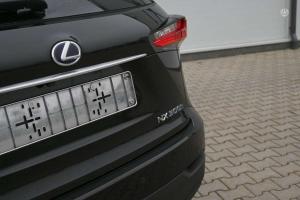 Black Lexus NX 300h 2015 in Kretinga, with an engine capacity of 2.49 L and mileage of 196 thousand km for 19499 €, photo 12 on AUTOMOTO.COM.LV