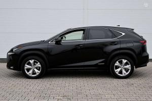 Black Lexus NX 300h 2015 in Kretinga, with an engine capacity of 2.49 L and mileage of 196 thousand km for 19499 €, photo 14 on AUTOMOTO.COM.LV