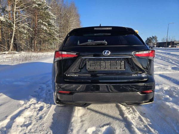 Melns Lexus NX 300h 2015 Kauņa, ar dzinēja tilpumu 2.49 L un nobraukumu 308 tūkst. km par 17450 €, foto 6 vietnē AUTOMOTO.COM.LV