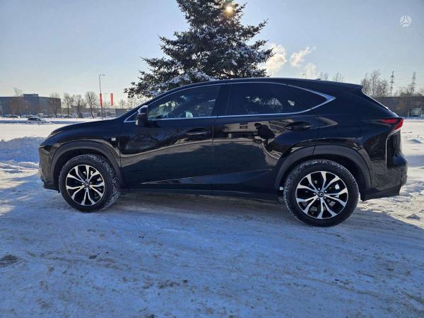 Melns Lexus NX 300h 2015 Kauņa, ar dzinēja tilpumu 2.49 L un nobraukumu 308 tūkst. km par 17450 €, foto 8 vietnē AUTOMOTO.COM.LV