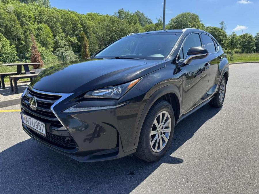 Melns Lexus NX 300h 2015 Viļņa, ar dzinēja tilpumu 2.49 L un nobraukumu 220 tūkst. km par 17700 €, foto 3 vietnē AUTOMOTO.COM.LV