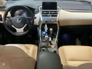 Черный Лексус NX 300h 2015 в Даугавпилс, объемом двигателя 2.49 л и пробегом 205 тыс. км за 18900 €, фото 16 на AUTOMOTO.COM.LV