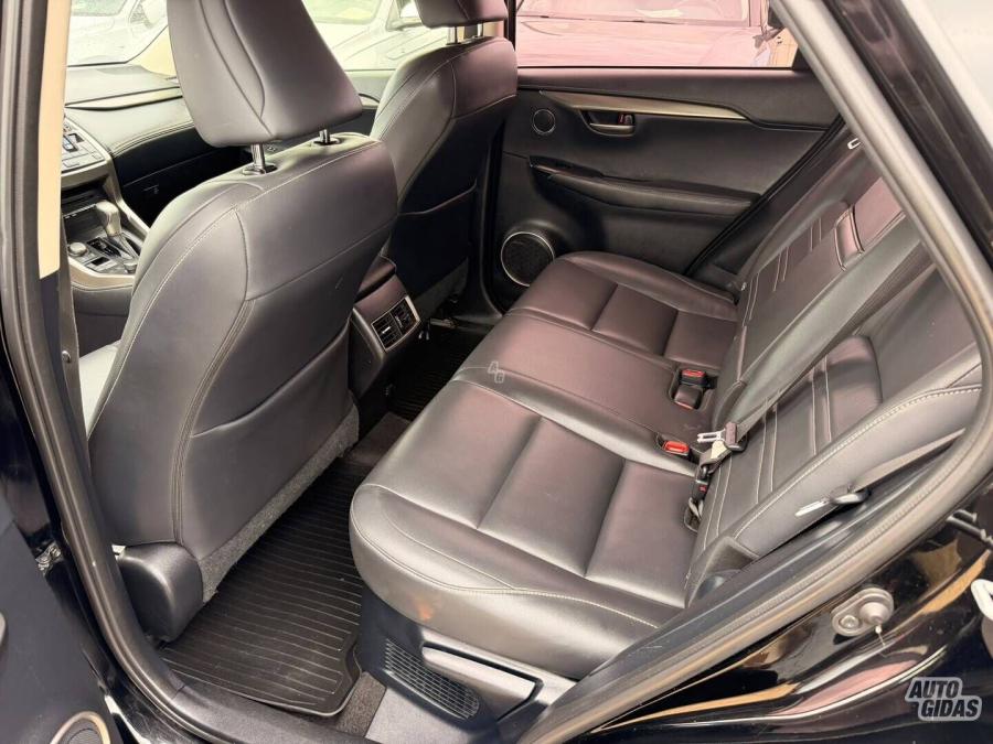 Melns Lexus NX 300h 2015 Kauņa, ar dzinēja tilpumu 2.50 L un nobraukumu 150 tūkst. km par 16999 €, foto 13 vietnē AUTOMOTO.COM.LV