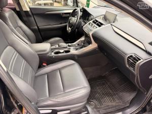 Melns Lexus NX 300h 2015 Kauņa, ar dzinēja tilpumu 2.50 L un nobraukumu 150 tūkst. km par 16999 €, foto 16 vietnē AUTOMOTO.COM.LV