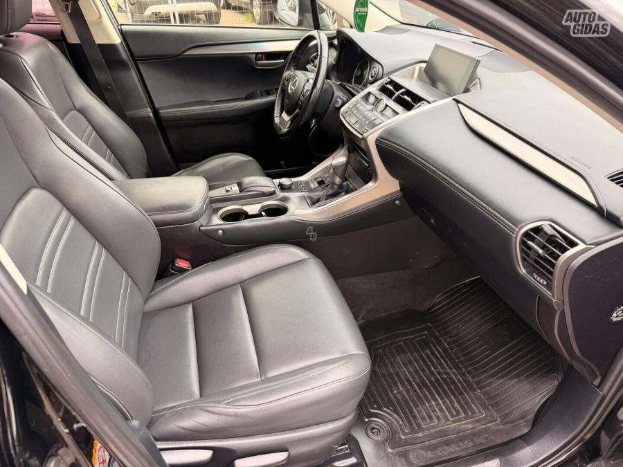 Melns Lexus NX 300h 2015 Kauņa, ar dzinēja tilpumu 2.50 L un nobraukumu 150 tūkst. km par 16999 €, foto 16 vietnē AUTOMOTO.COM.LV