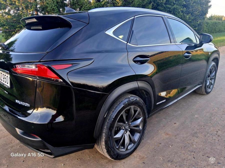 Black Lexus NX 300h 2015 in Palanga, with an engine capacity of 2.49 L and mileage of 187 thousand km for 18650 €, photo 4 on AUTOMOTO.COM.LV