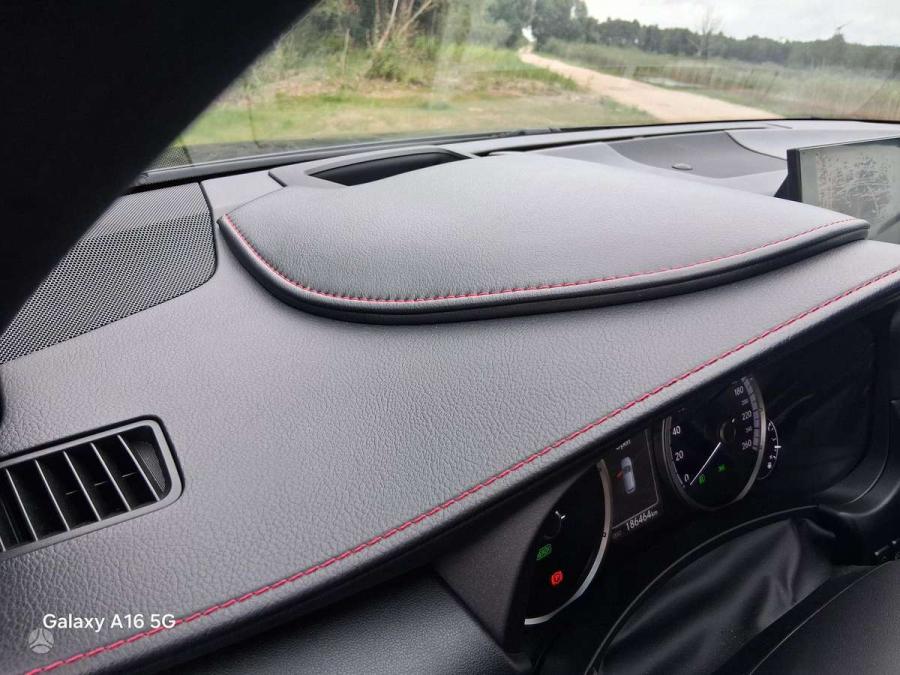Black Lexus NX 300h 2015 in Palanga, with an engine capacity of 2.49 L and mileage of 187 thousand km for 18650 €, photo 12 on AUTOMOTO.COM.LV