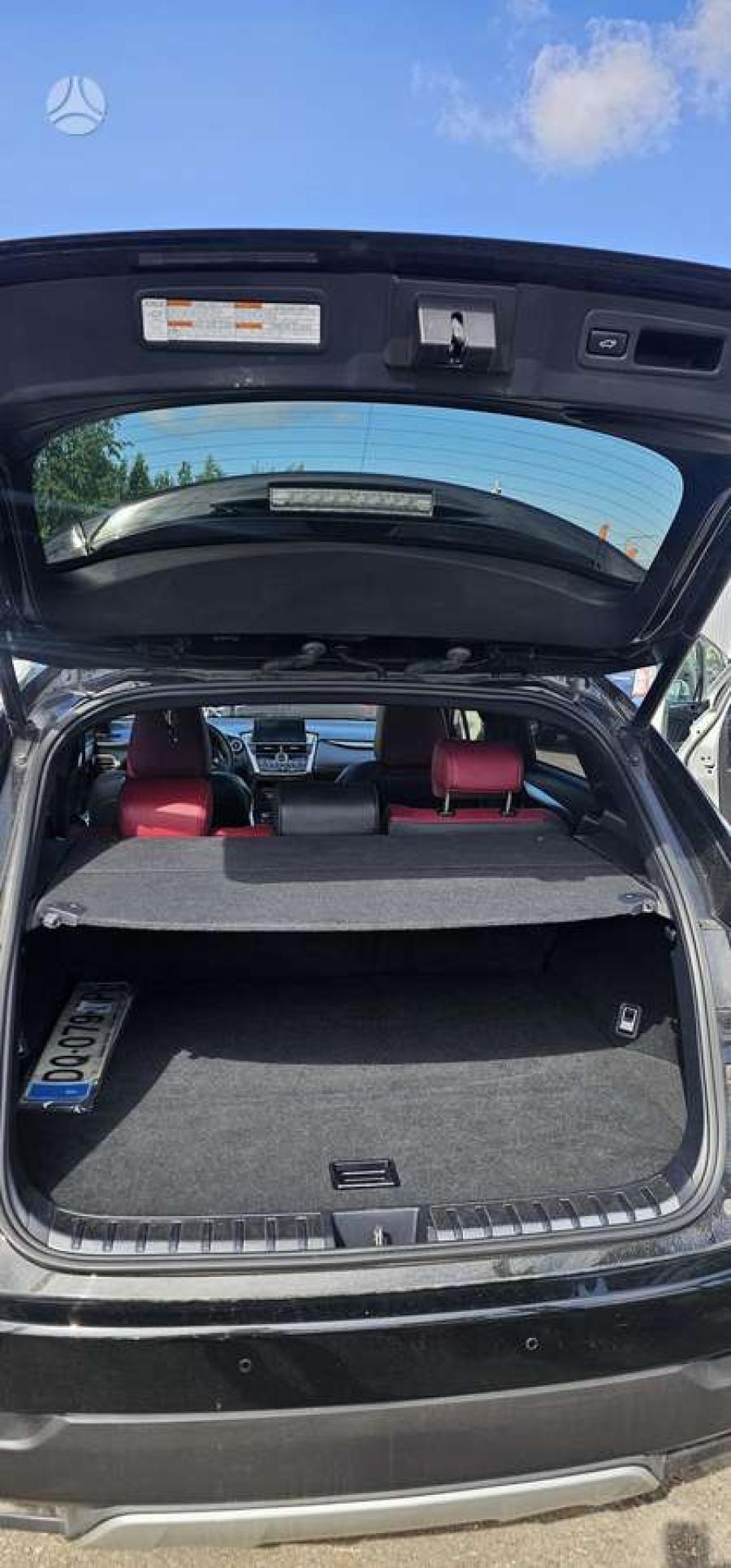 Melns Lexus NX 300h 2015 Kauņa, ar dzinēja tilpumu 2.49 L un nobraukumu 252 tūkst. km par 18950 €, foto 10 vietnē AUTOMOTO.COM.LV