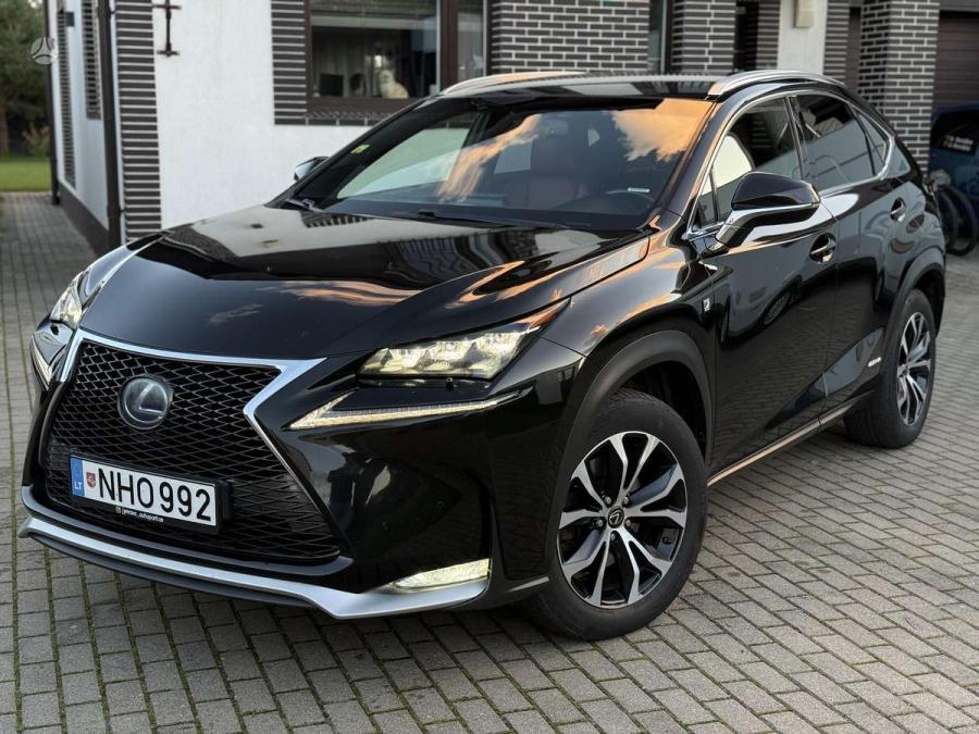 Черный Лексус NX 300h 2015 в Клайпеда, объемом двигателя 2.49 л и пробегом 200 тыс. км за 18800 €, фото 4 на AUTOMOTO.COM.LV