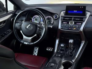Черный Лексус NX 300h 2015 в Клайпеда, объемом двигателя 2.49 л и пробегом 200 тыс. км за 18800 €, фото 15 на AUTOMOTO.COM.LV
