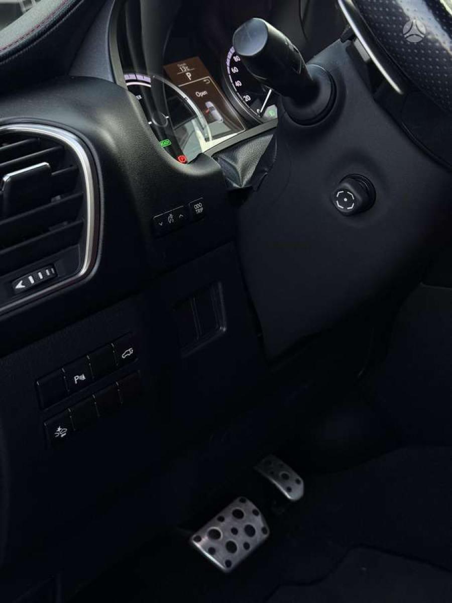Черный Лексус NX 300h 2015 в Клайпеда, объемом двигателя 2.49 л и пробегом 200 тыс. км за 18800 €, фото 25 на AUTOMOTO.COM.LV