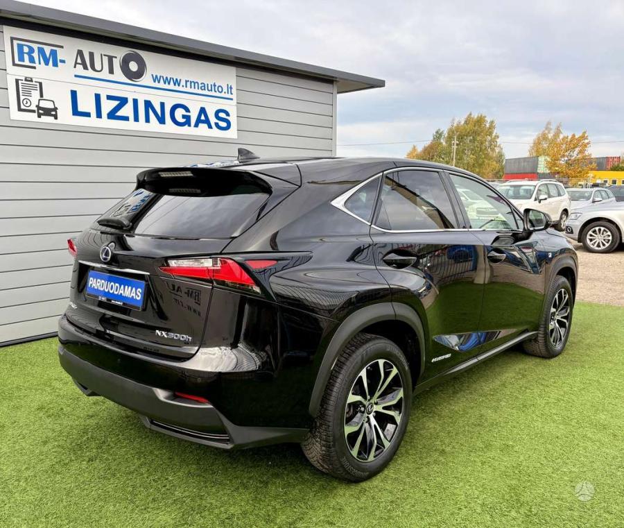 Melns Lexus NX 300h 2015 Panevēža, ar dzinēja tilpumu 2.49 L un nobraukumu 92 tūkst. km par 21800 €, foto 7 vietnē AUTOMOTO.COM.LV