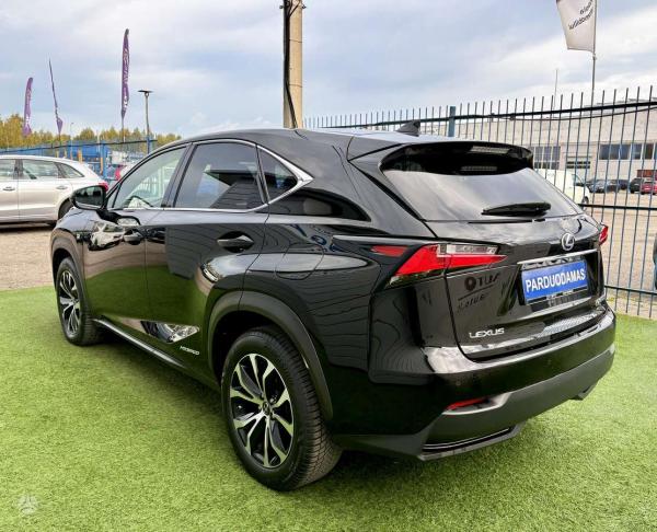 Lexus NX 300h 2015 Panevēža vietnē Melns Lexus NX 300h 2015 Panevēža, ar dzinēja tilpumu 2.49 L un nobraukumu 92 tūkst. km par 21800 €, foto 9 vietnē AUTOMOTO.COM.LV