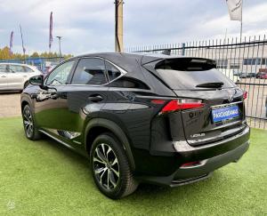Melns Lexus NX 300h 2015 Panevēža, ar dzinēja tilpumu 2.49 L un nobraukumu 92 tūkst. km par 21800 €, foto 9 vietnē AUTOMOTO.COM.LV