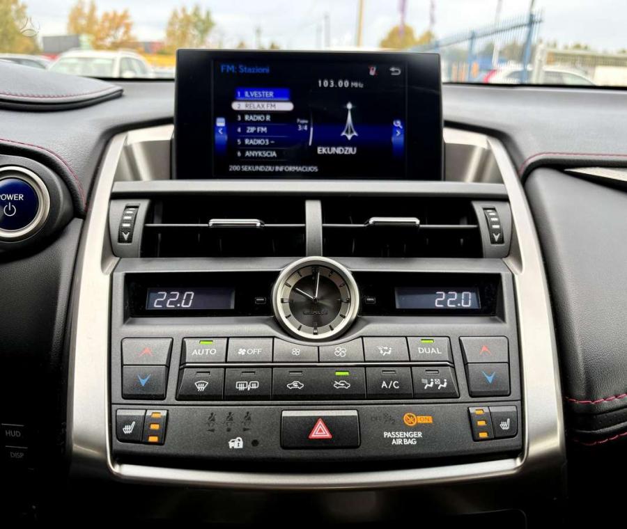Melns Lexus NX 300h 2015 Panevēža, ar dzinēja tilpumu 2.49 L un nobraukumu 92 tūkst. km par 21800 €, foto 22 vietnē AUTOMOTO.COM.LV