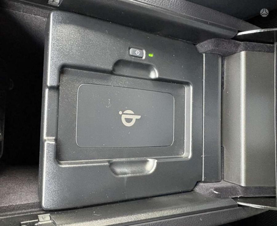 Melns Lexus NX 300h 2015 Panevēža, ar dzinēja tilpumu 2.49 L un nobraukumu 92 tūkst. km par 21800 €, foto 25 vietnē AUTOMOTO.COM.LV