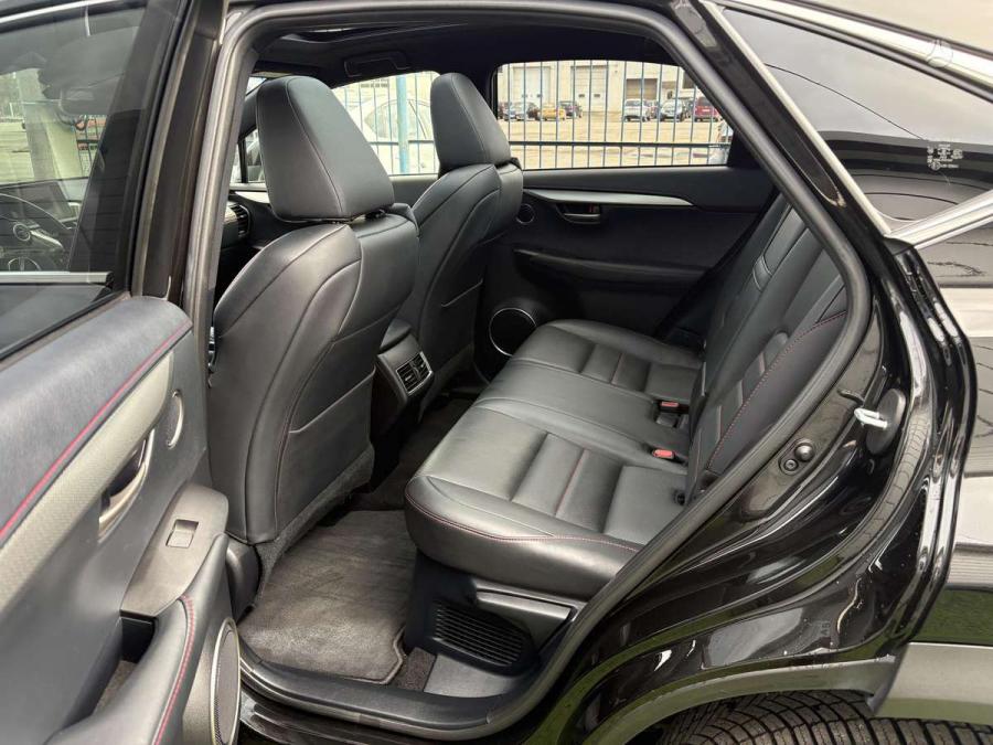 Melns Lexus NX 300h 2015 Panevēža, ar dzinēja tilpumu 2.49 L un nobraukumu 92 tūkst. km par 21800 €, foto 30 vietnē AUTOMOTO.COM.LV