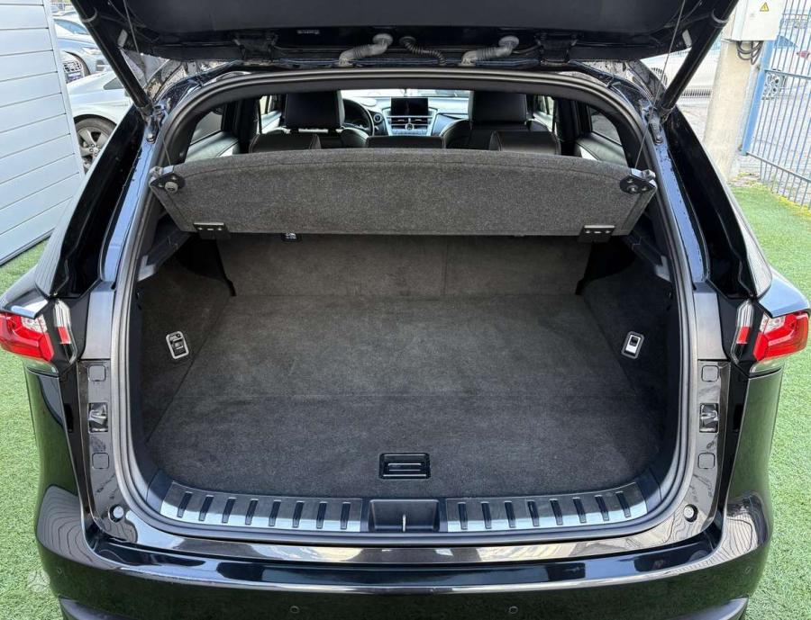 Melns Lexus NX 300h 2015 Panevēža, ar dzinēja tilpumu 2.49 L un nobraukumu 92 tūkst. km par 21800 €, foto 32 vietnē AUTOMOTO.COM.LV