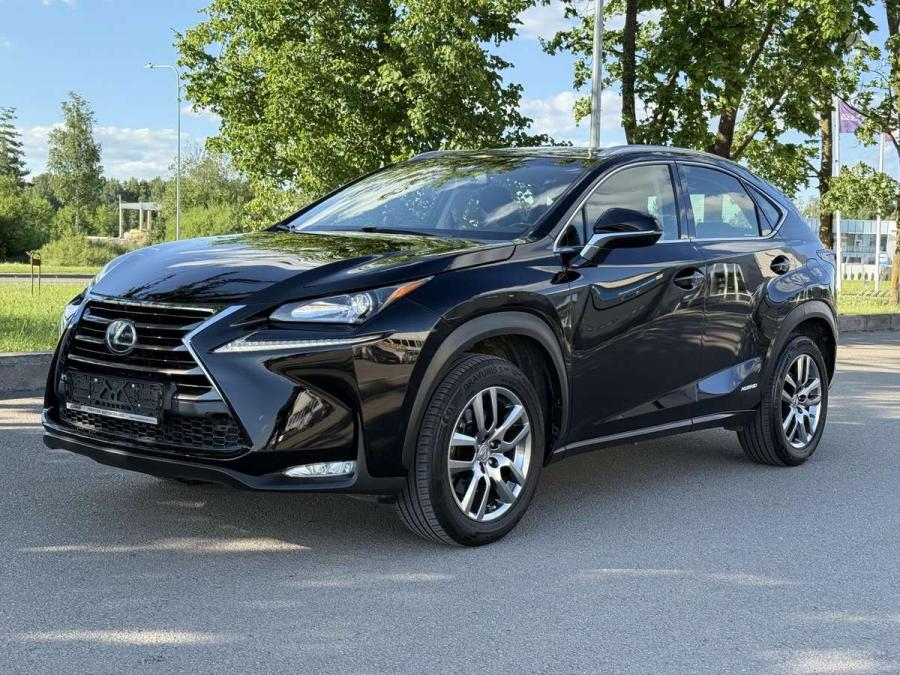 Black Lexus NX 300h 2016 in Panevezys, with an engine capacity of 2.49 L and mileage of 140 thousand km for 17200 €, photo 5 on AUTOMOTO.COM.LV