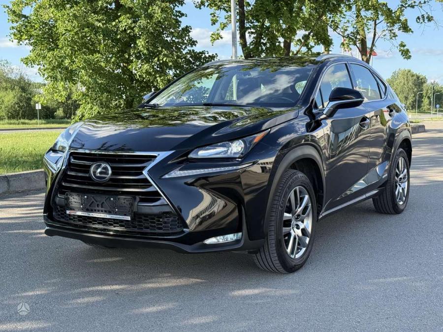 Black Lexus NX 300h 2016 in Panevezys, with an engine capacity of 2.49 L and mileage of 140 thousand km for 17200 €, photo 6 on AUTOMOTO.COM.LV
