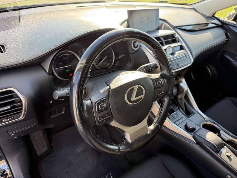 Black Lexus NX 300h 2016 in Panevezys, with an engine capacity of 2.49 L and mileage of 140 thousand km for 17200 €, photo 34 on AUTOMOTO.COM.LV