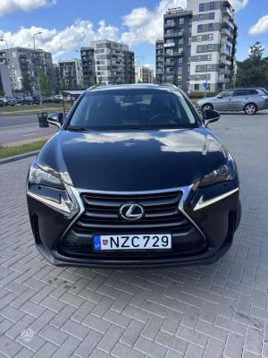 Black Lexus NX 300h 2016 in Vilnius, with an engine capacity of 2.49 L and mileage of 288 thousand km for 15300 €, photo 3 on AUTOMOTO.COM.LV