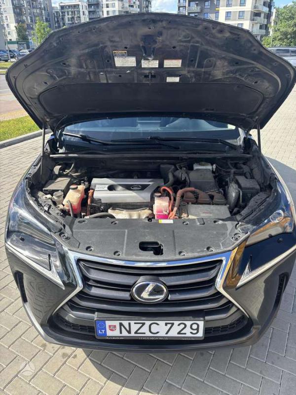 Черный Лексус NX 300h 2016 в Вильнюс, объемом двигателя 2.49 л и пробегом 288 тыс. км за 15300 €, фото 8 на AUTOMOTO.COM.LV