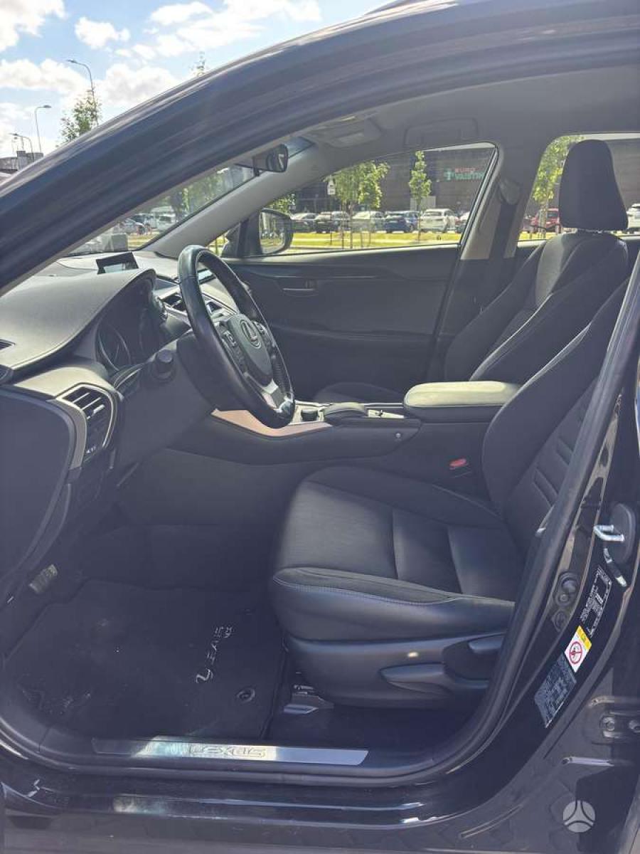 Black Lexus NX 300h 2016 in Vilnius, with an engine capacity of 2.49 L and mileage of 288 thousand km for 15300 €, photo 13 on AUTOMOTO.COM.LV