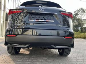 Melns Lexus NX 300h 2016 Viļņa, ar dzinēja tilpumu 2.49 L un nobraukumu 200 tūkst. km par 21600 €, foto 16 vietnē AUTOMOTO.COM.LV