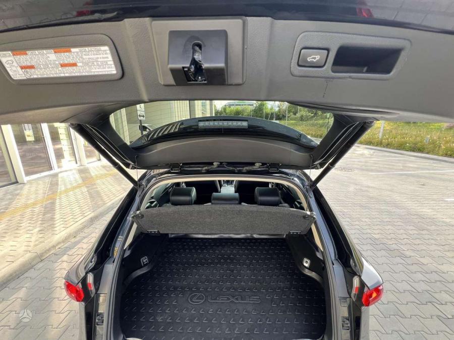 Melns Lexus NX 300h 2016 Viļņa, ar dzinēja tilpumu 2.49 L un nobraukumu 200 tūkst. km par 21600 €, foto 21 vietnē AUTOMOTO.COM.LV