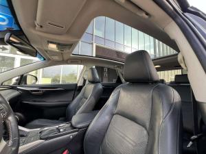 Melns Lexus NX 300h 2016 Viļņa, ar dzinēja tilpumu 2.49 L un nobraukumu 200 tūkst. km par 21600 €, foto 31 vietnē AUTOMOTO.COM.LV