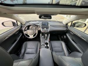 Melns Lexus NX 300h 2016 Viļņa, ar dzinēja tilpumu 2.49 L un nobraukumu 200 tūkst. km par 21600 €, foto 40 vietnē AUTOMOTO.COM.LV